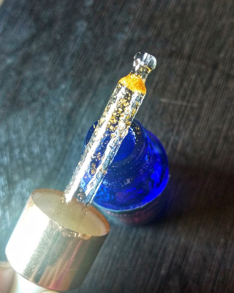 Indulgeo Essentials Rose Gold Oil| Review - Zig Zac Mania