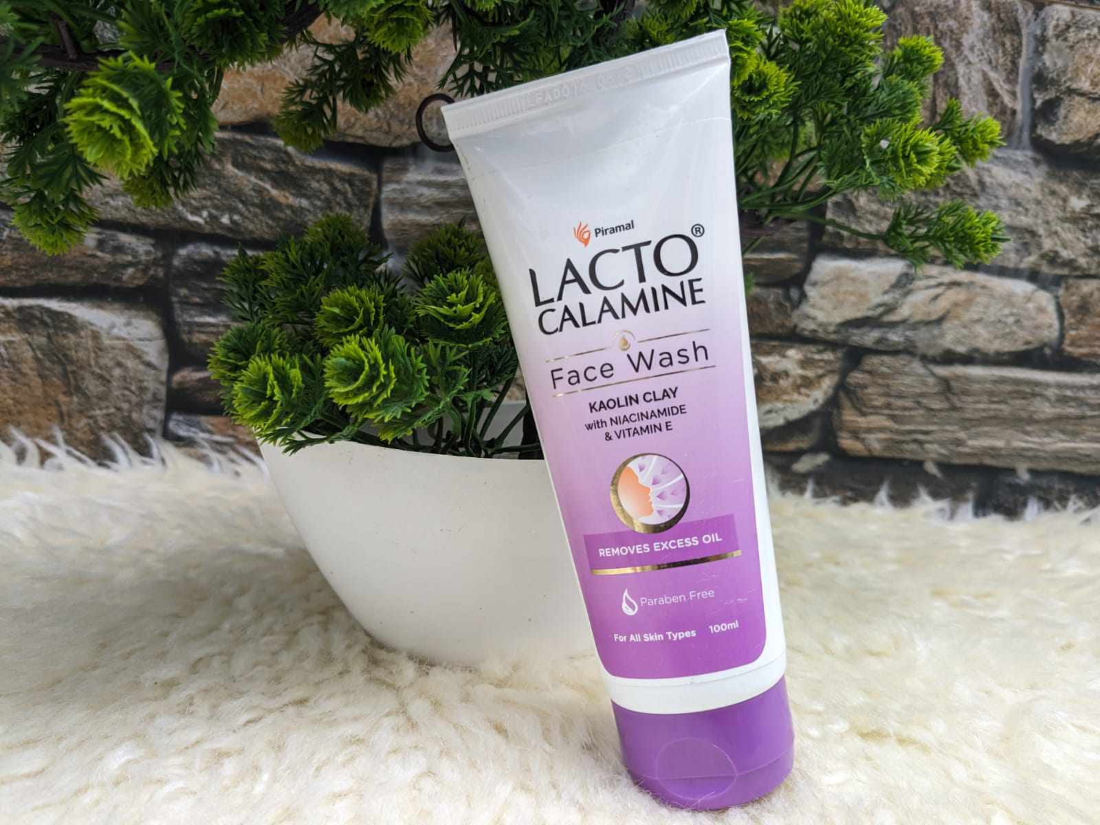Lacto Calamine Face Wash With Kaolin Clay For Oily Skin| Review - Zig ...